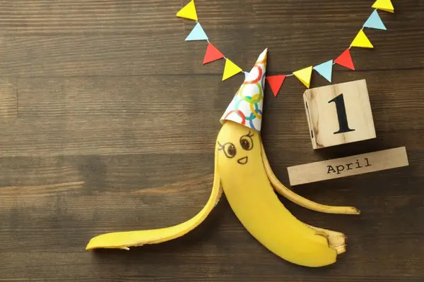 What monster likes to play April Fool's jokes? - Funny Snails