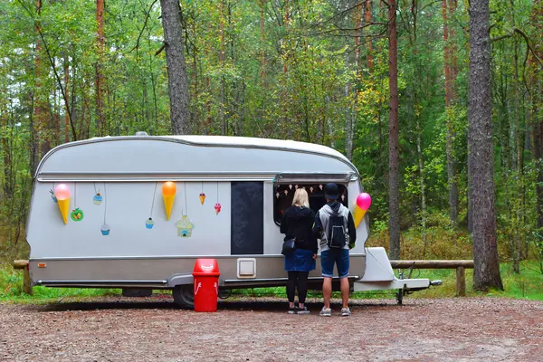 What's a hiker's favorite flavor of ice cream? - Funny Snails