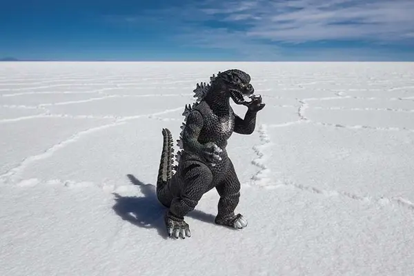 What did baby Godzilla call his mother? - Funny Snails